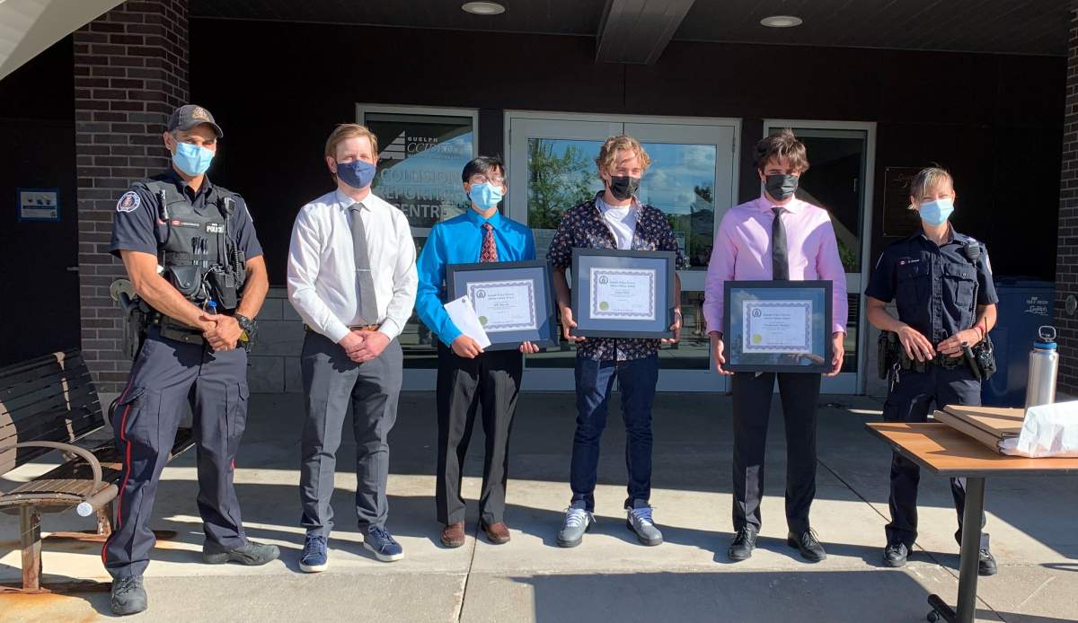 3 Guelph teens receive Junior Citizen Award for helping child ...