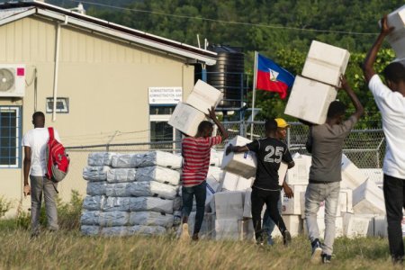 U.S. troops airlift aid to quake-hit southern Haiti amid shift in ...