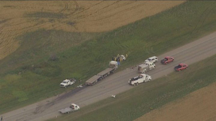 3 people killed in crash north of Edmonton: Alberta RCMP | Globalnews.ca