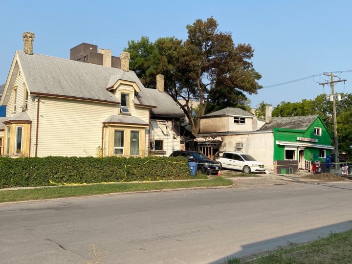 Fire on Wardlaw claims life of Winnipeg woman - Winnipeg | Globalnews.ca