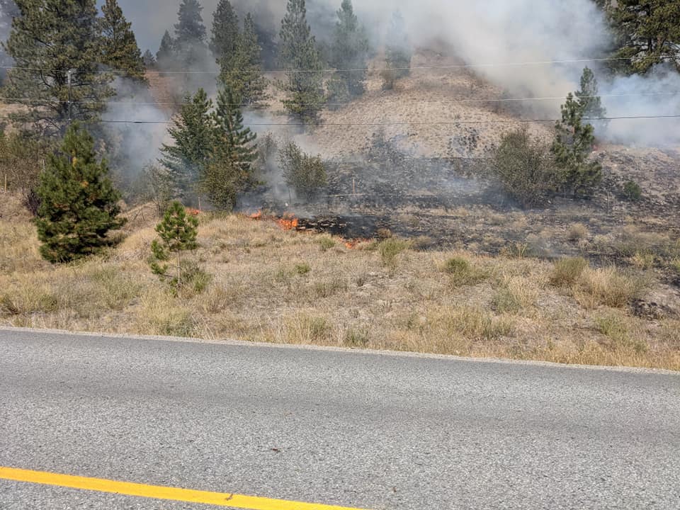 Evacuation alert issued for 50-hectare Hedges Butte wildfire in South ...