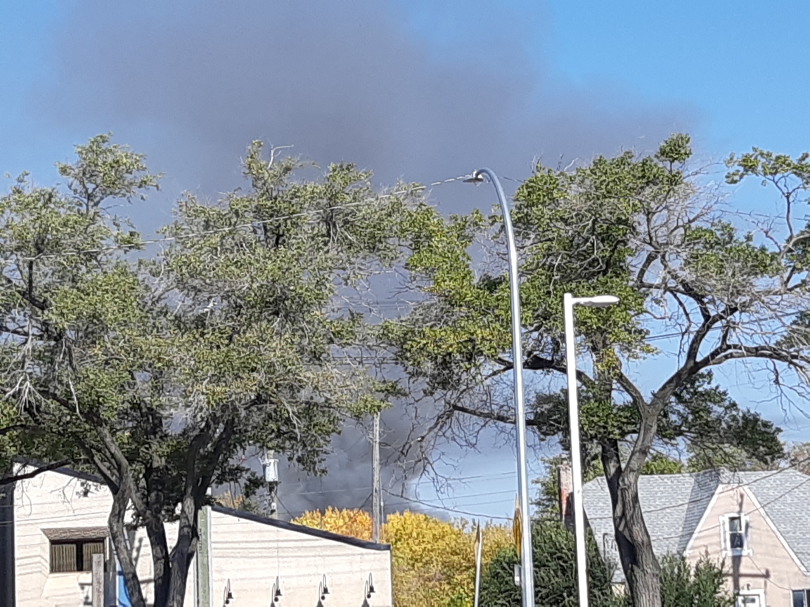 Point Douglas warehouse fire out, but hot spots remain: City - Winnipeg ...