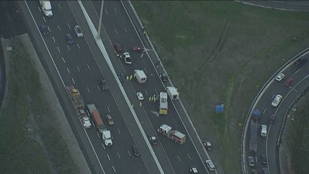 Highway 401 westbound lanes reopen at Brock Street in Whitby following crash | Globalnews.ca