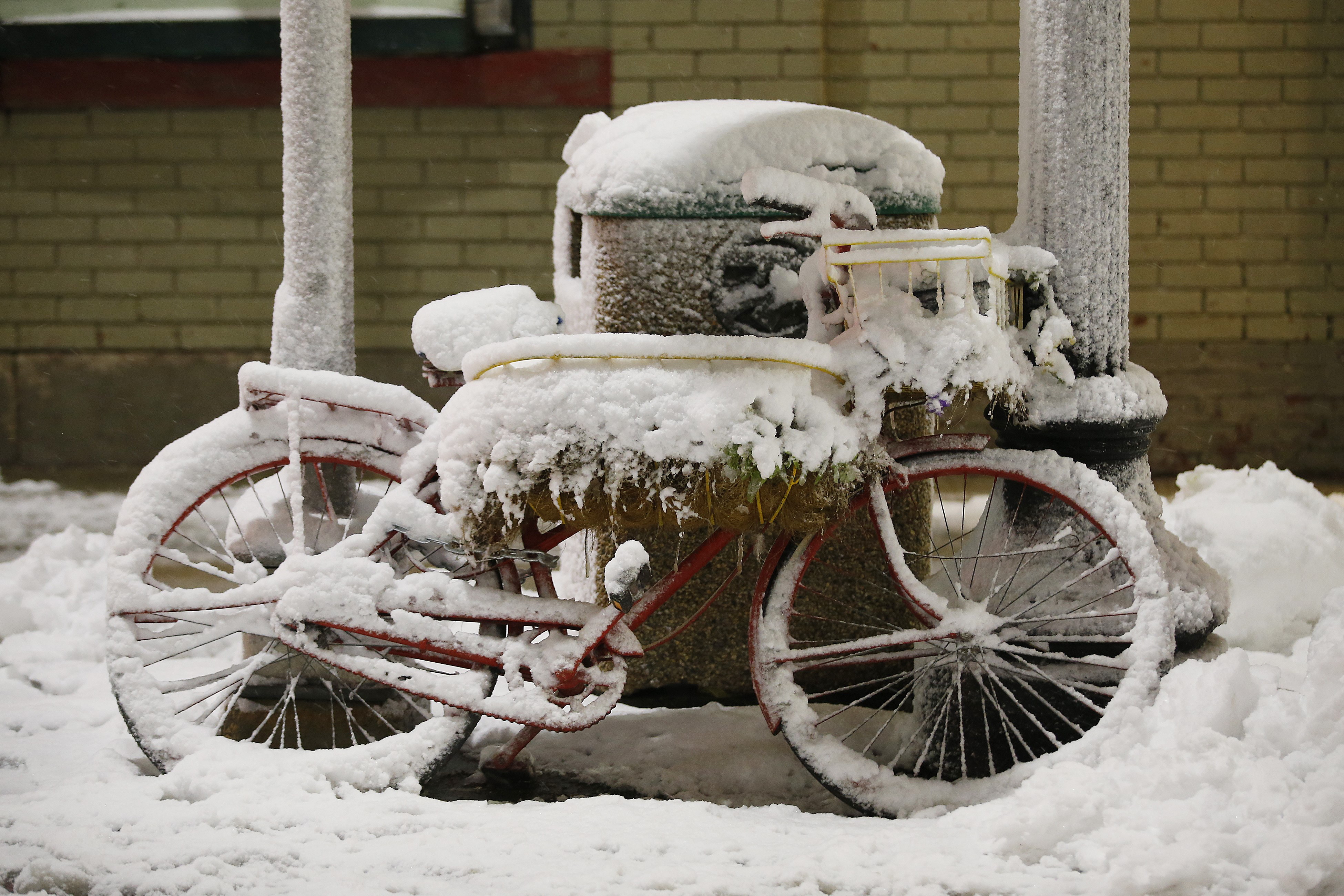 Wind, mix of snow and rain to usher in first winter storm Wednesday ...