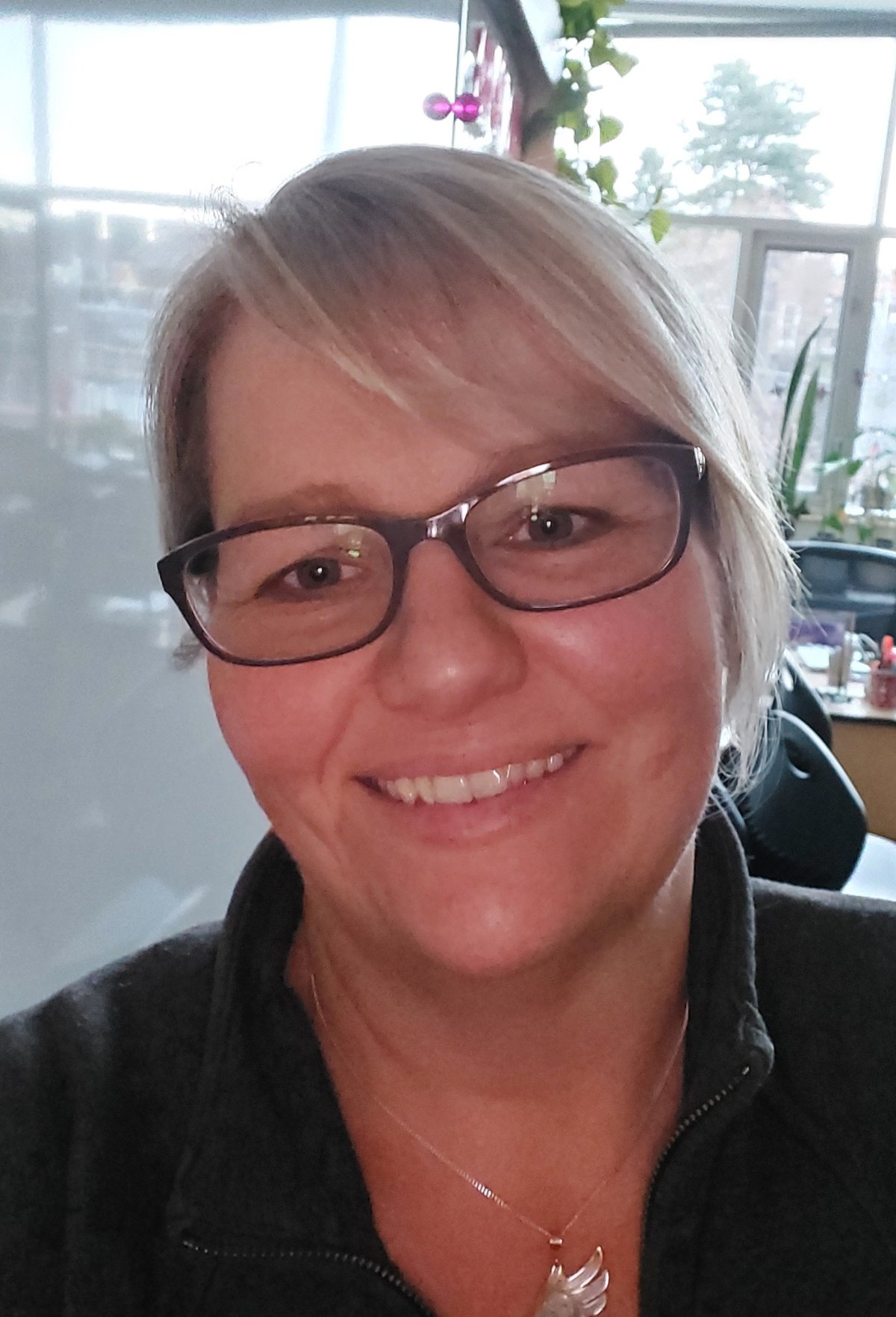 Teachers say social media is ‘hurting’ students — but their jobs have ...