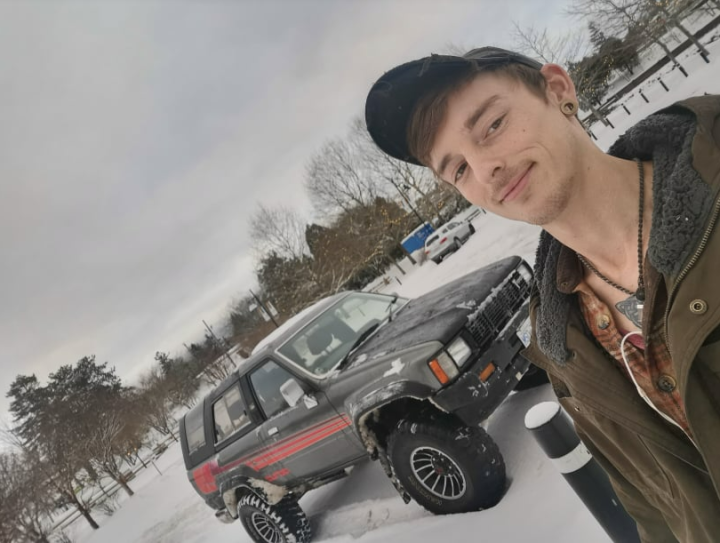 Vancouver Island drivers volunteer rides for health-care staff amid ...