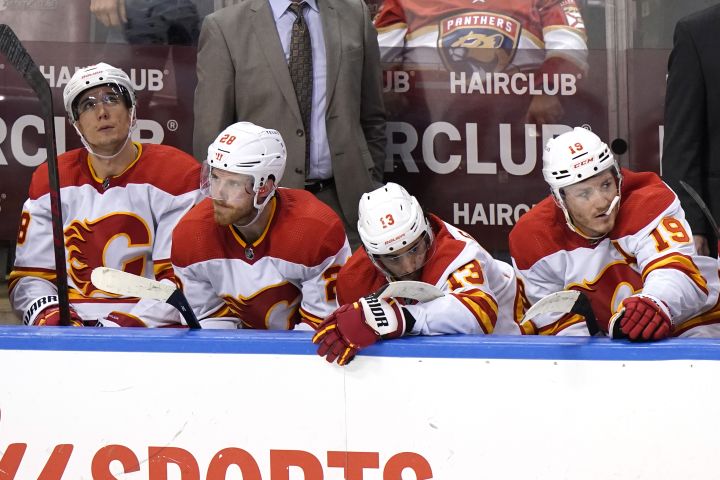 Flames lose 6-2 to Panthers in Florida - Calgary | Globalnews.ca