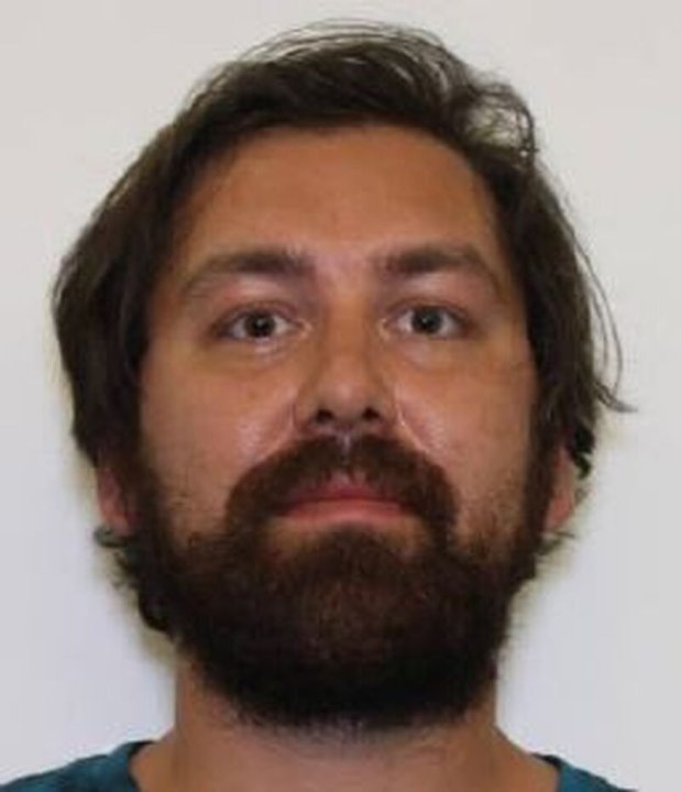 Toronto police seek 2 men wanted for allegedly impersonating officers ...