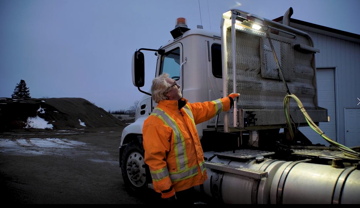 ‘Angel Wings’ invention aims to make dangerous roadside work areas safe ...