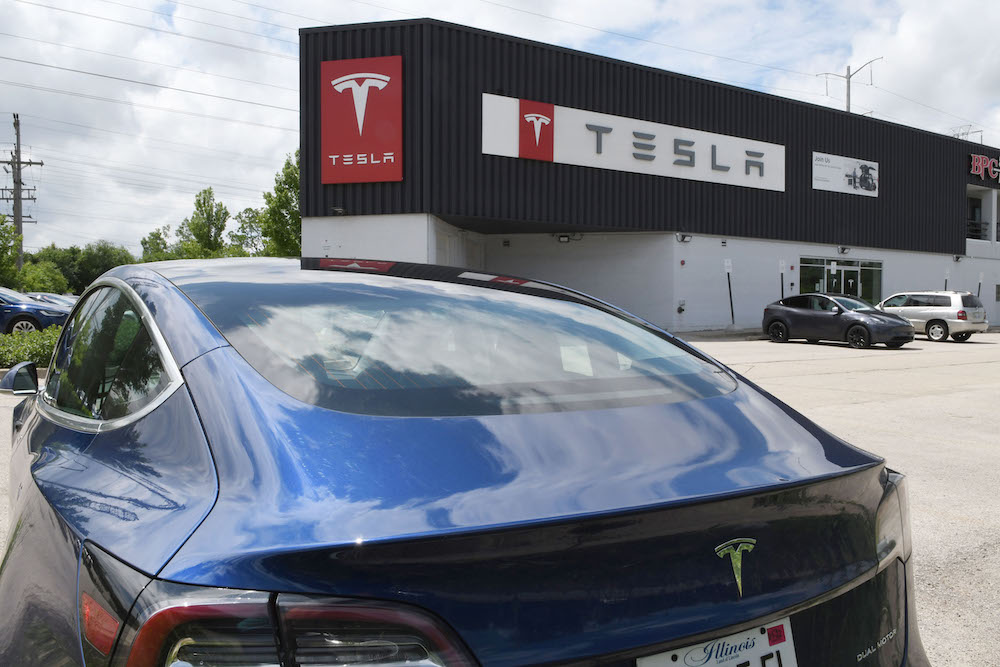 More than 800K Tesla cars recalled for seat belt chime problems ...