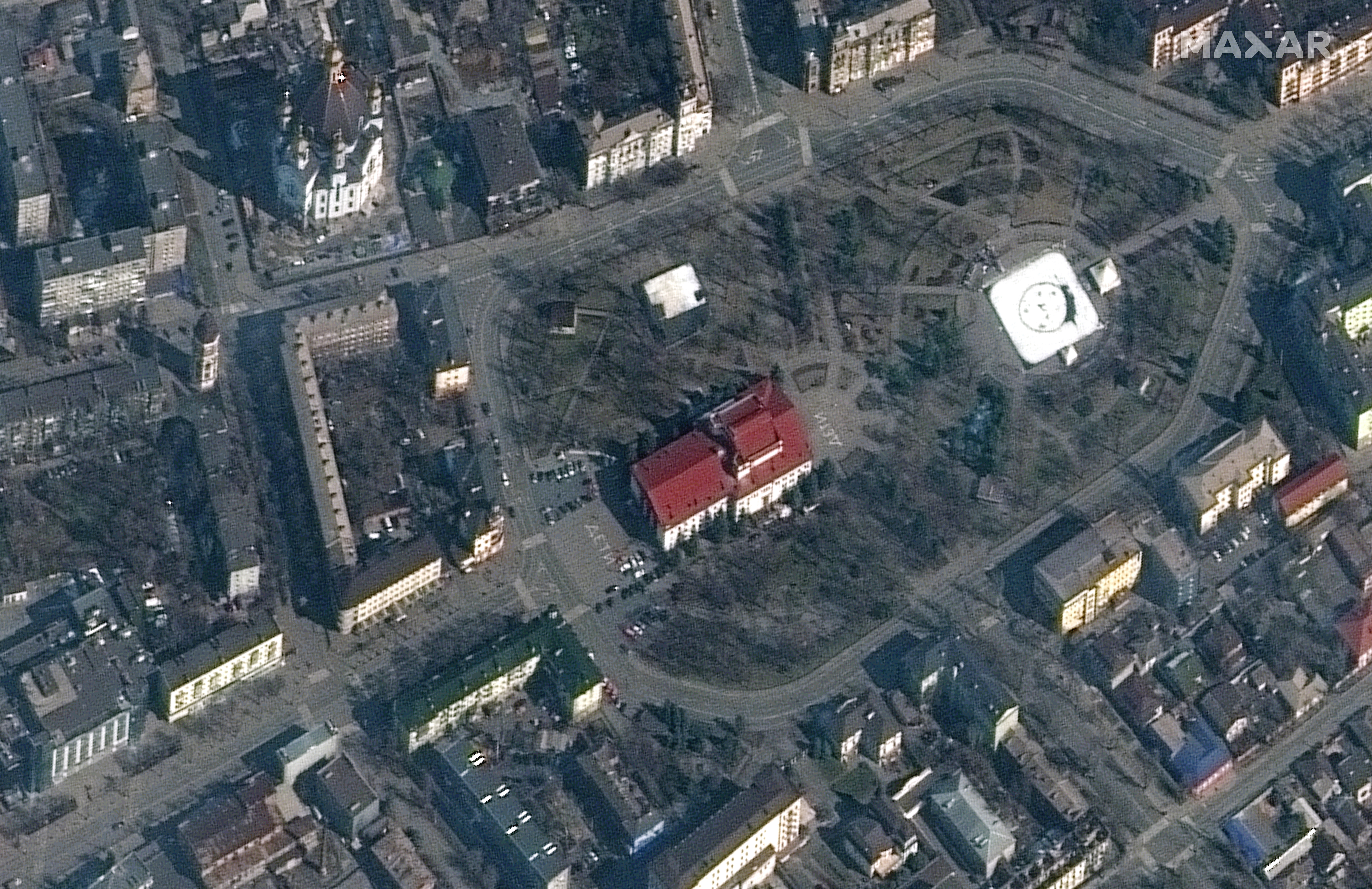 Ukraine searches for survivors from Mariupol theatre bombed by Russia ...