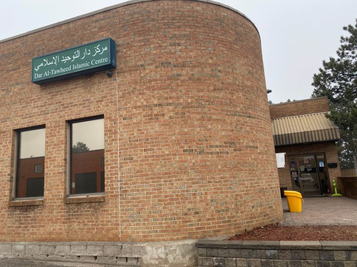 Mississauga mayor praises worshippers who subdued alleged mosque ...