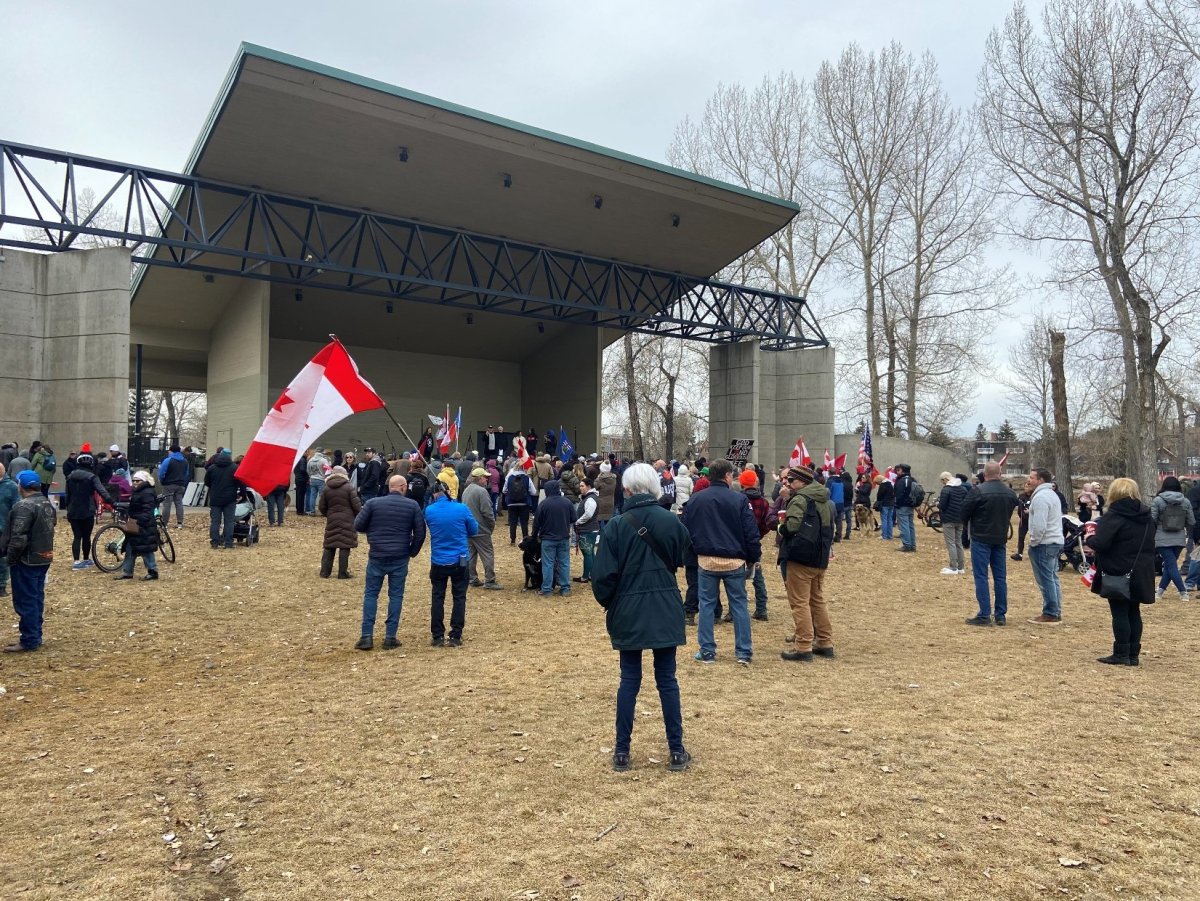 Calgary police arrest 2 during ongoing weekend protests downtown ...