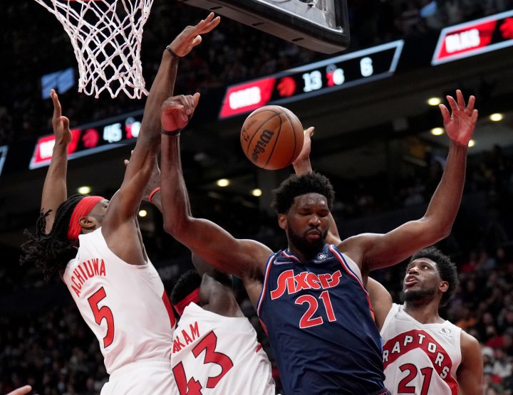 Toronto Raptors still alive; beat Sixers 110-102 in Game 4 | Globalnews.ca