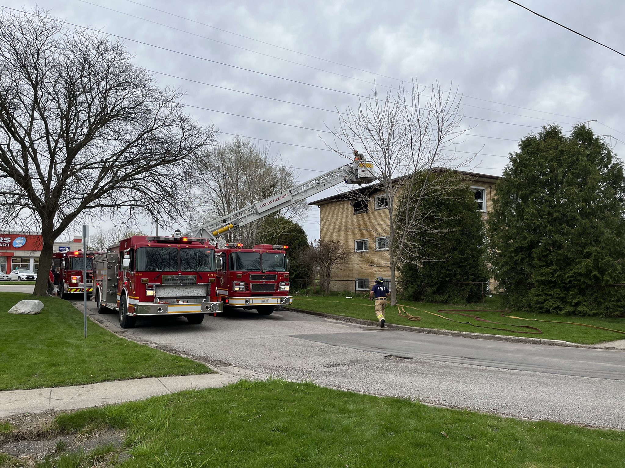 London, Ont. east end apartment fire calls for investigation - London ...