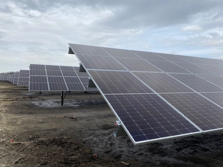 EPCOR unveils Indigenous name for Edmonton river valley solar farm ...