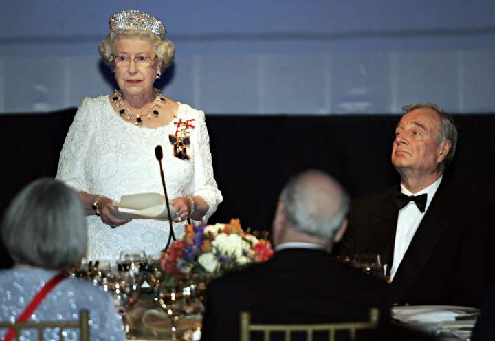 Queen Elizabeth II visited Alberta 6 times in her life | Globalnews.ca