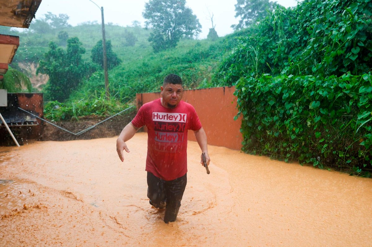 Hurricane Fiona rips through Puerto Rico, unleashes landslides, knocks ...
