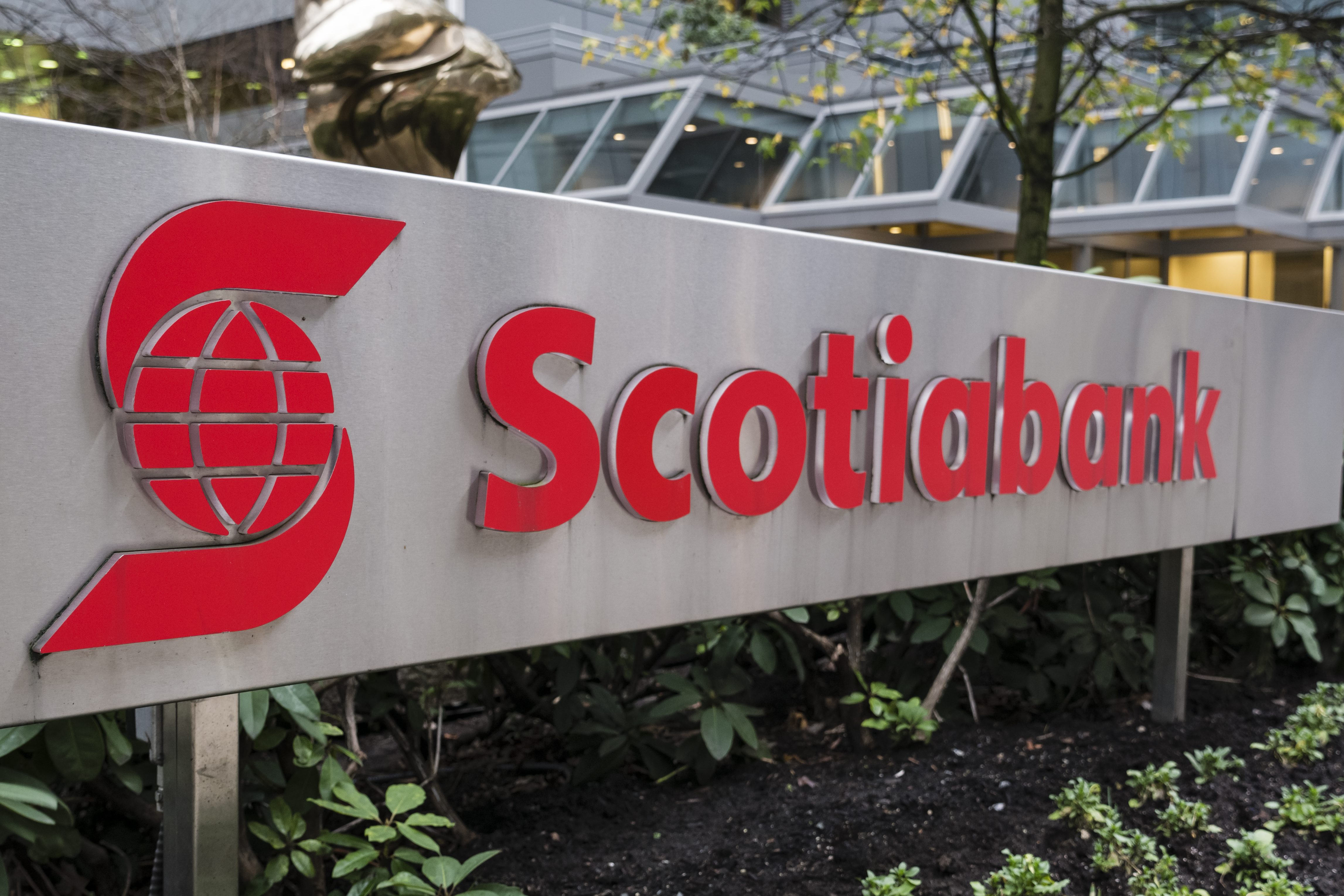 Scotiabank CEO Brian Porter to retire in 2023, Finning president set as ...