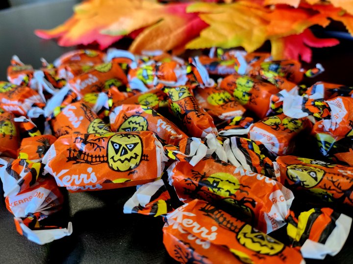 A Canadian Halloween tradition: the Molasses Kiss - Hamilton ...