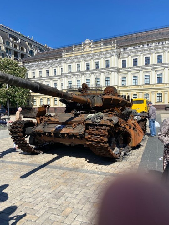 Saskatoon man volunteers in Ukraine to help those in need | Globalnews.ca