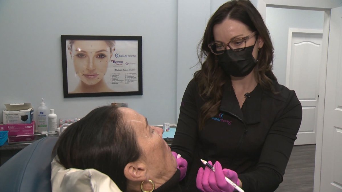 Alberta nurses leaving front-line healthcare for less stressful units ...