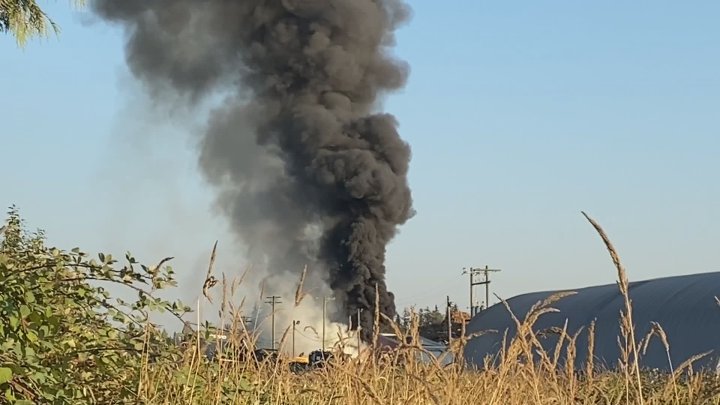 Langley, B.C. firefighters battle industrial fire Saturday evening - BC ...