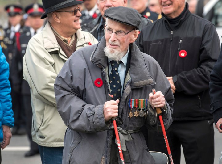 Crowds gather in New Brunswick for Remembrance Day ceremonies - New ...