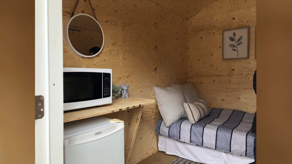 How tiny shelters in Ontario are looking to fill the gap for those in ...