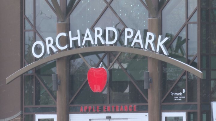Evacuation at Orchard Park Shopping Center after ‘unknown’ smell - Okanagan | Globalnews.ca