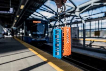 TransLink’s new Compass mini-train causes long lineups at Vancouver’s ...