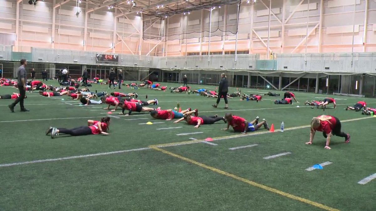 Edmonton police mark 10 years of recruitment run program aimed at ...
