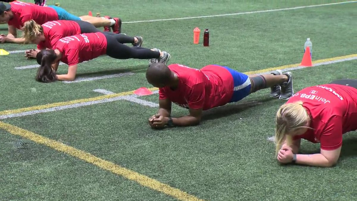 Edmonton police mark 10 years of recruitment run program aimed at ...