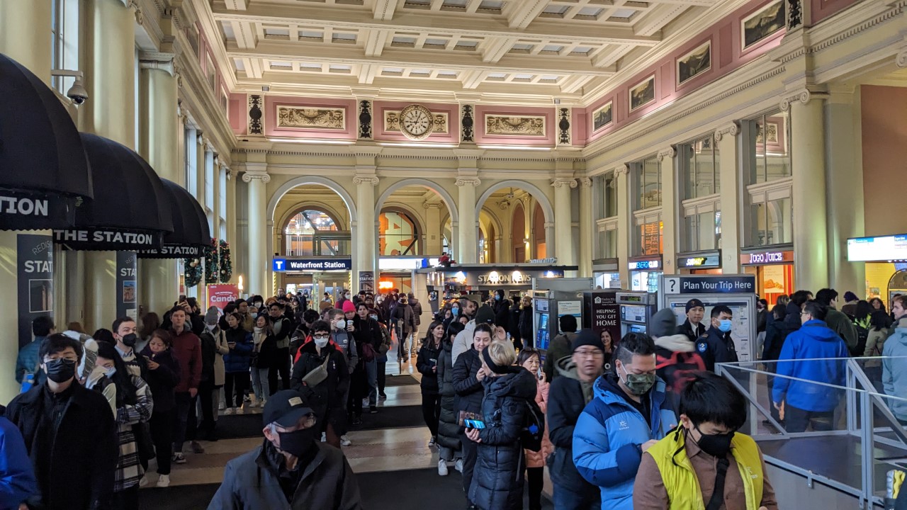 TransLink’s new Compass mini-train causes long lineups at Vancouver’s ...