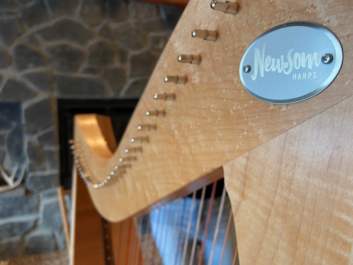 Alberta musician becomes artisan harpmaker | Globalnews.ca