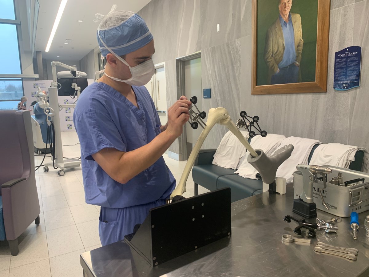 N.S. surgeon performs first robot-assisted hip replacement in Canada ...