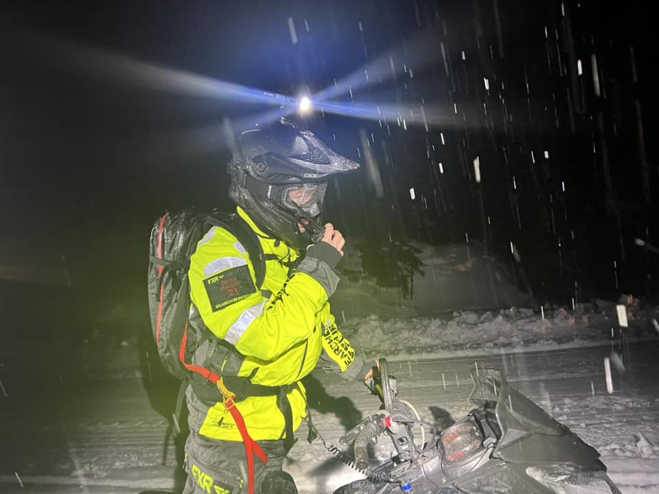 Vernon Search and Rescue comes to aid of 2 snow bikers on Park Mountain ...