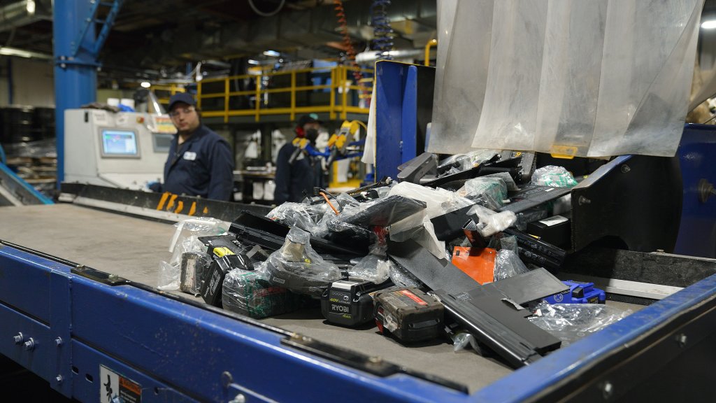 How electric vehicles are sparking a battery recycling revolution ...