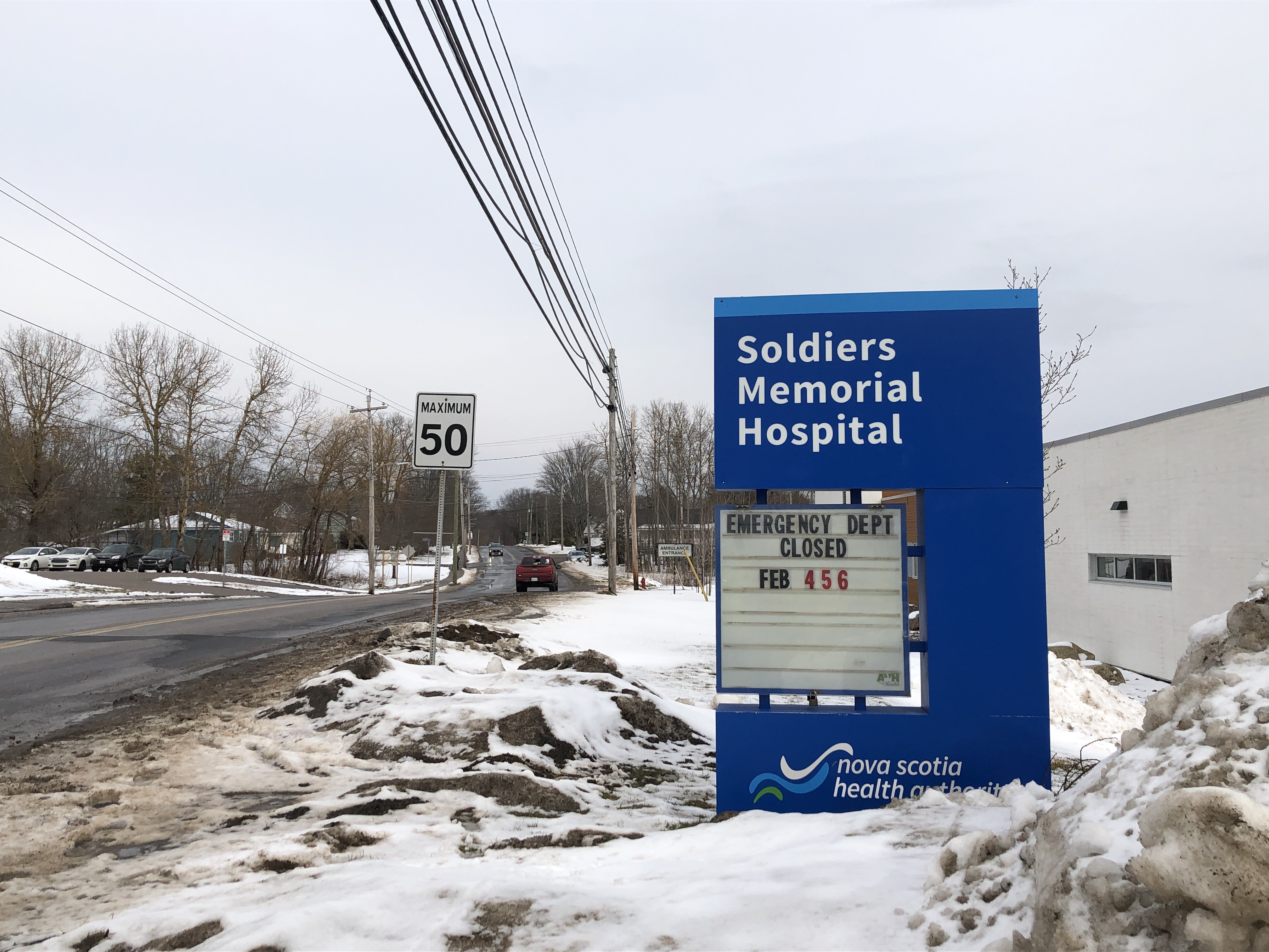 Middleton, N.S. residents raise concerns about health care at public ...