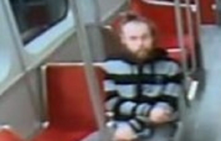 Man riding Toronto subway stabbed in face with broken bottle: police ...