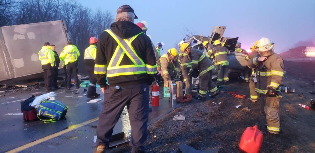 Lennox & Addington OPP investigate fatal 401 collision - Kingston ...