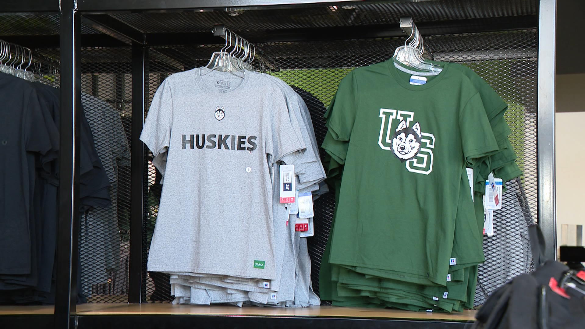 University of Saskatchewan Huskies gear makes appearance on SNL ...