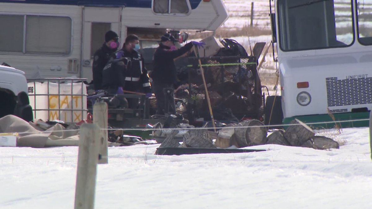 Calgary police, RCMP descend on Chestermere acreage for investigation ...