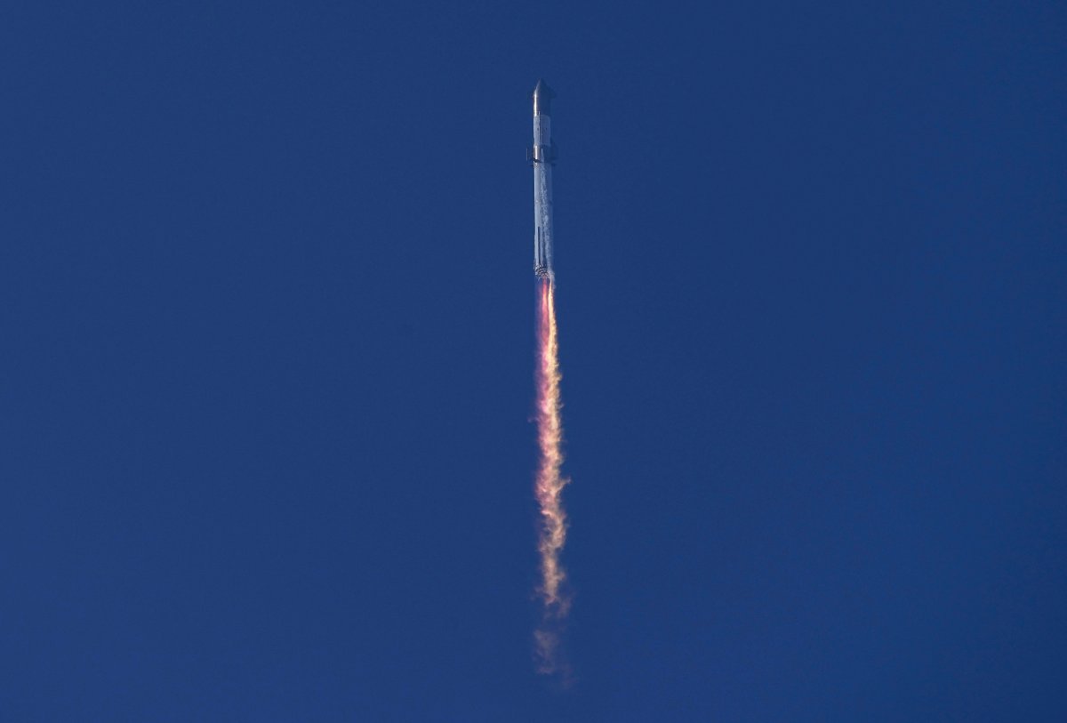 SpaceX rocket explodes during 1st test flight after booster fails to ...