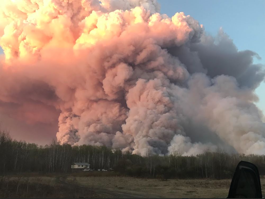 Thousands flee northern Alberta wildfire: ‘People are really scared ...