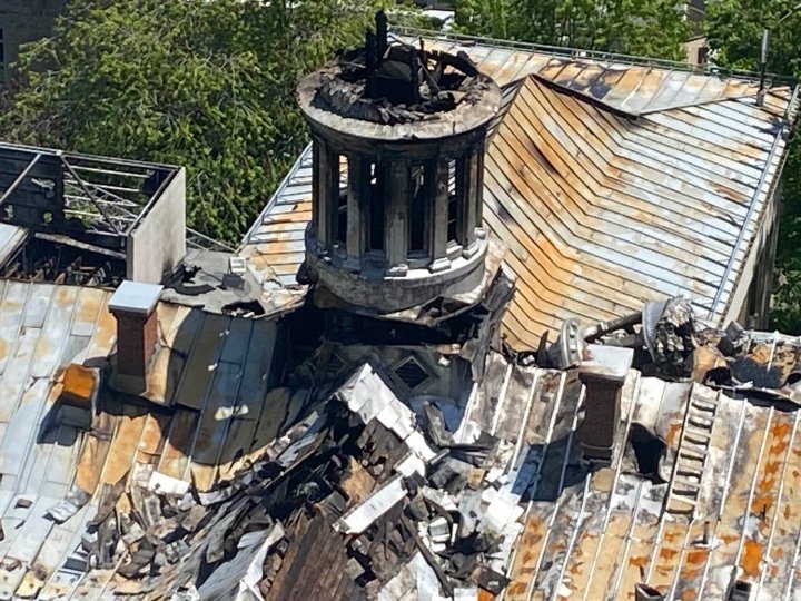 ‘Difficult to extinguish’ fire still burns at historic Montreal ...