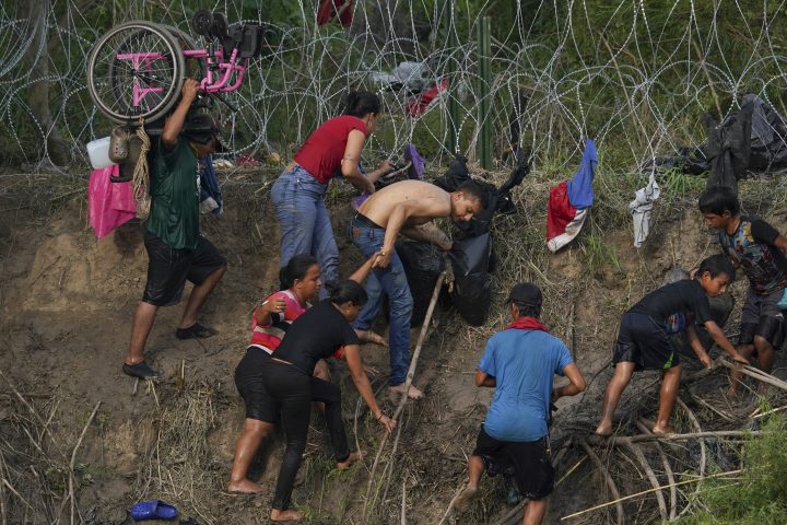 What is Title 42? Migrants crowd U.S.-Mexico border as COVID rules set ...