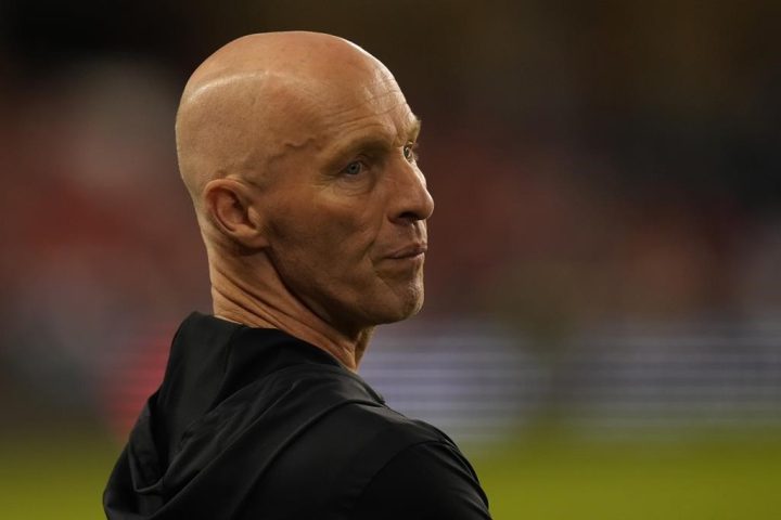 Toronto FC fires head coach Bob Bradley, names Terry Dunfield assistant ...