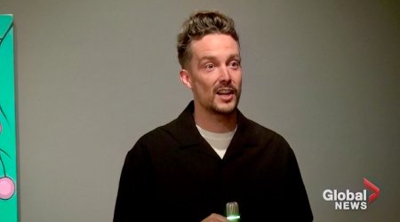 Renowned Queen Elizabeth II portrait on display at Art Gallery of ...