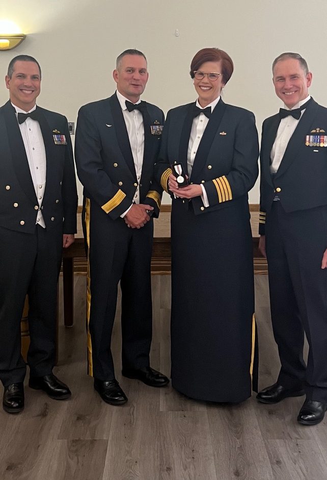 630 CHED host J’lyn Nye awarded Queen’s Platinum Jubilee Medal - Edmonton | Globalnews.ca